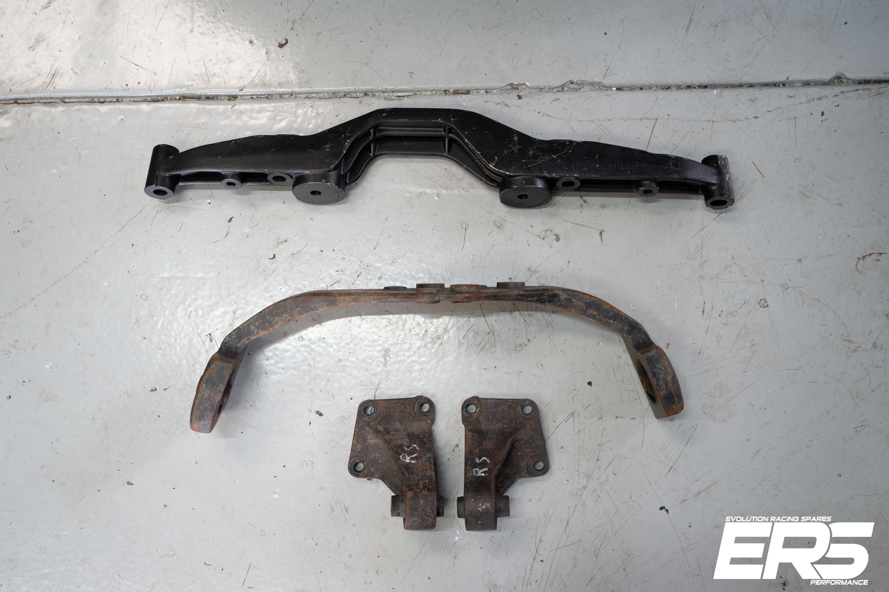 Genuine OEM EVO 5–9 RS Differential Mounting Bars – Evolution Racing Spares