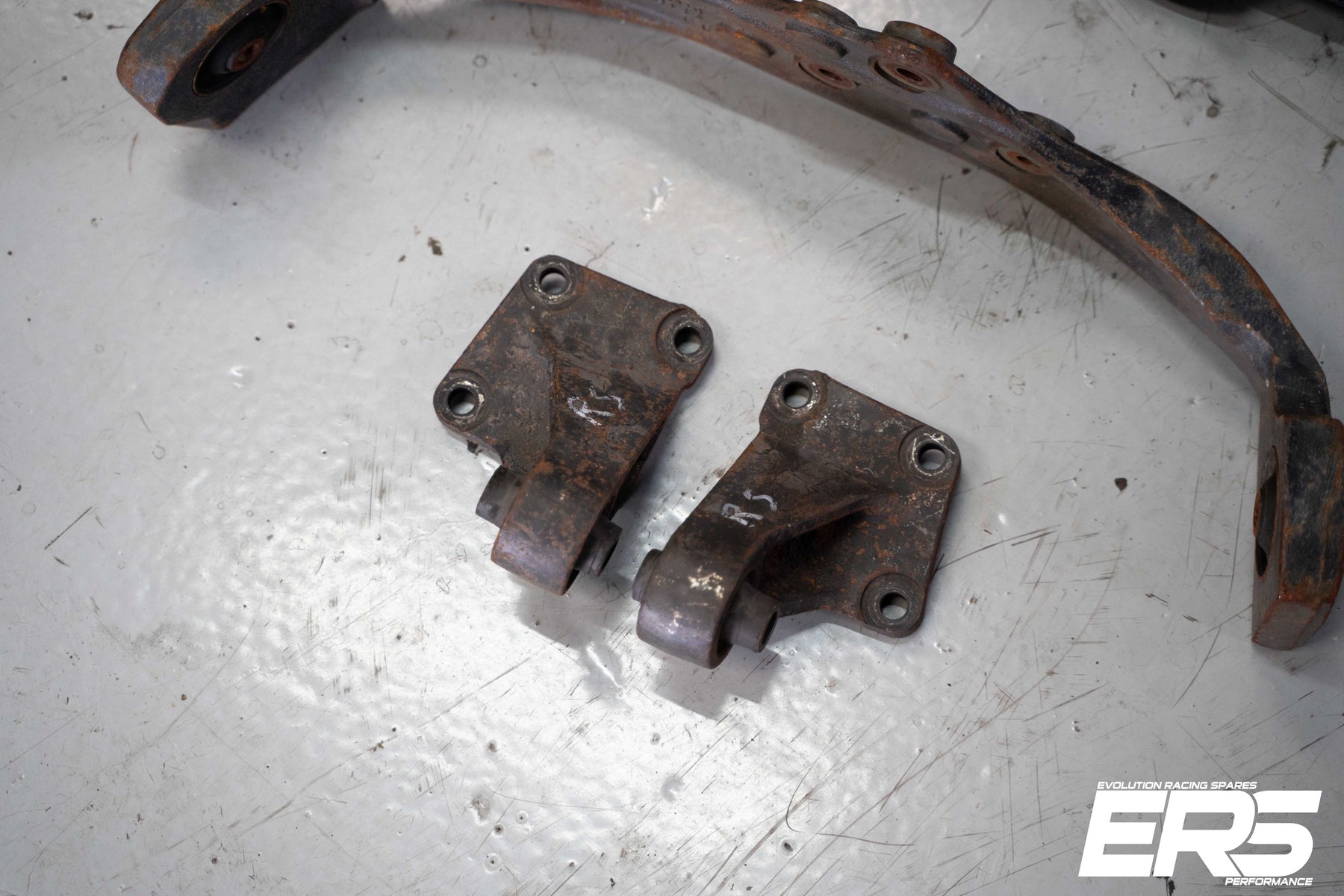 Genuine OEM EVO 5–9 RS Differential Mounting Bars – Evolution Racing Spares