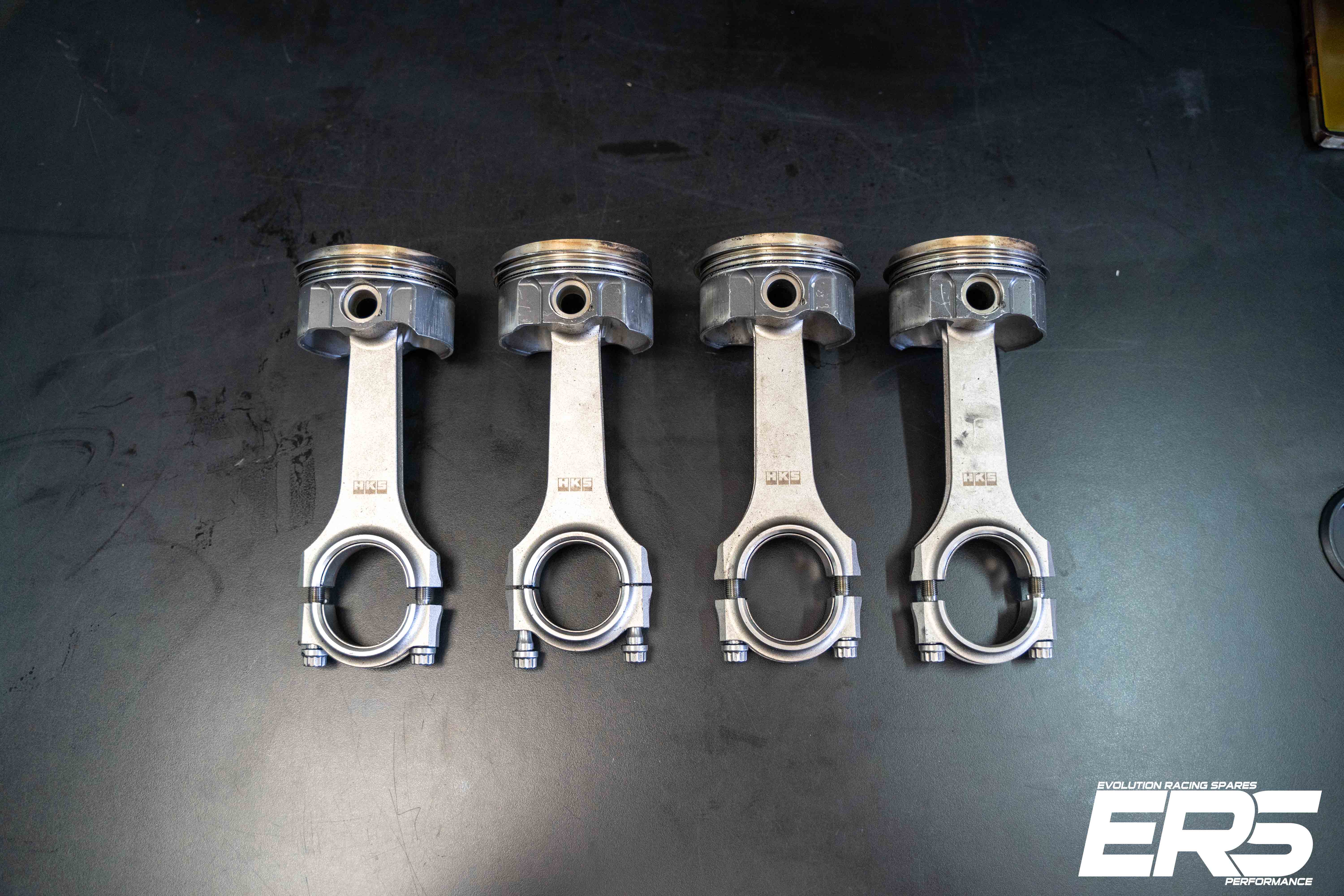 HKS 4G62 Step 2 2.3l Pistons and Rods – Evolution Racing Spares
