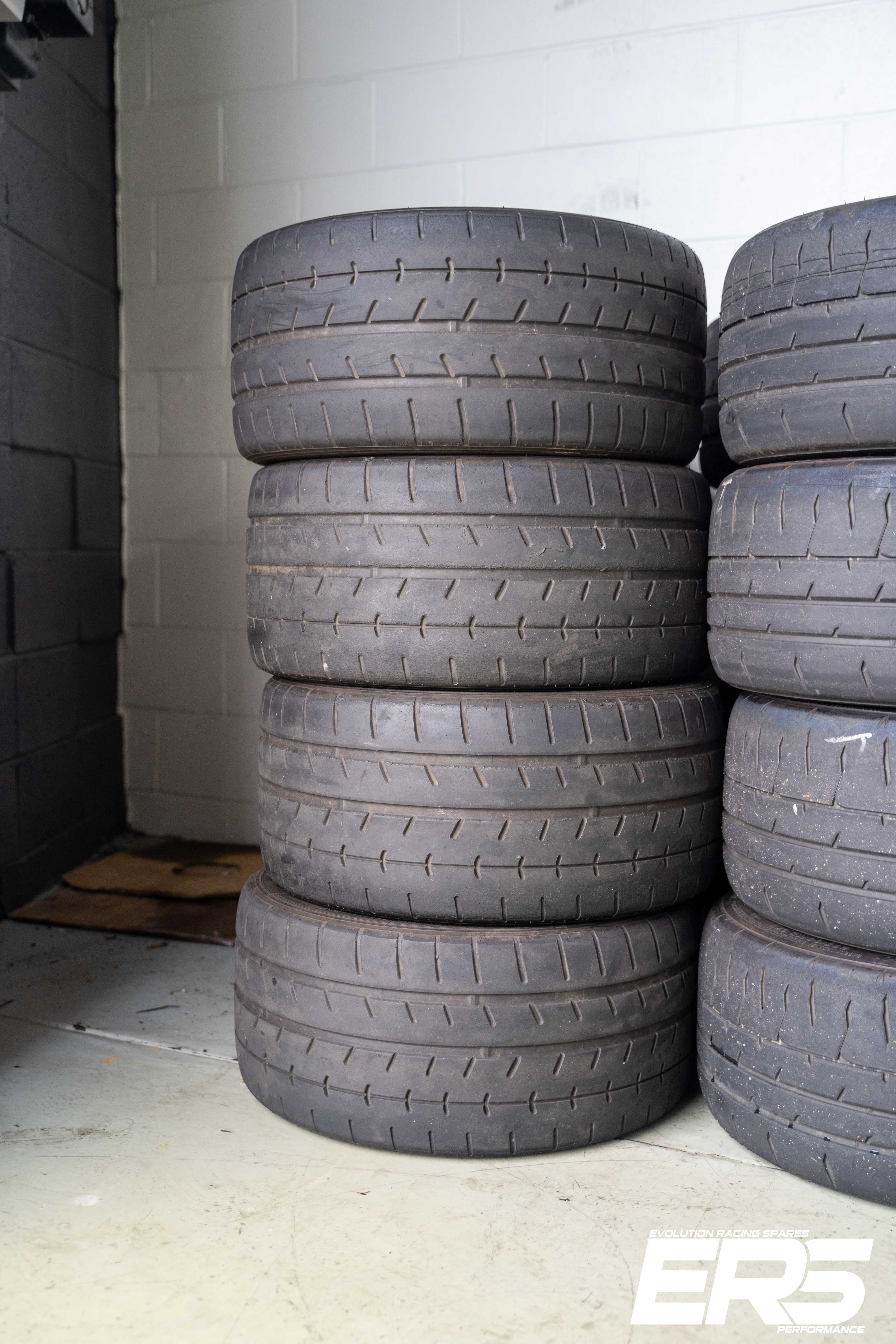 Yokohama Advan A052 Semi Slick Tyres 265/35/18 Set of 4 – Evolution ...